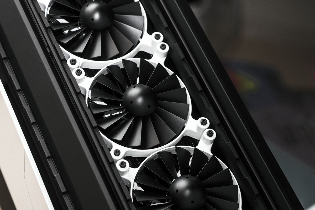 Modding • Tantric - Cosmos SE - Le comptoir du hardware